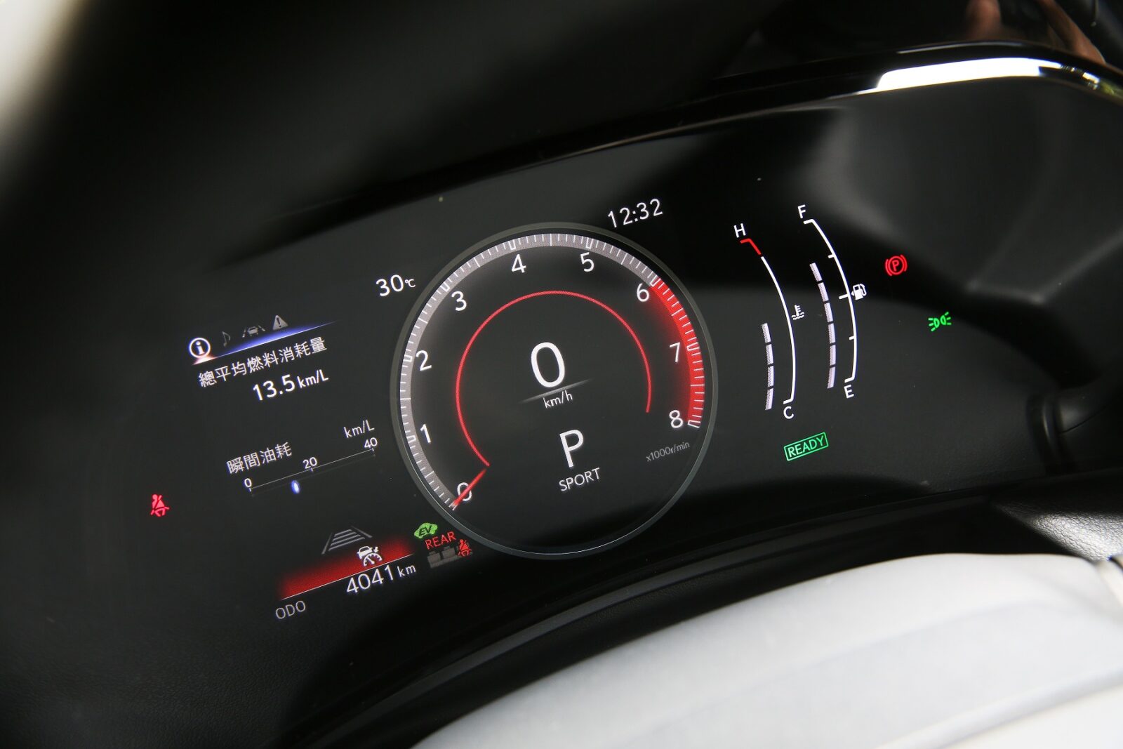 [中型豪華進口LSUV選購介紹 ]白熱地帶Part.1 強手試駕中型豪華LSUV霸主 | 一手企劃 | CARNEWS