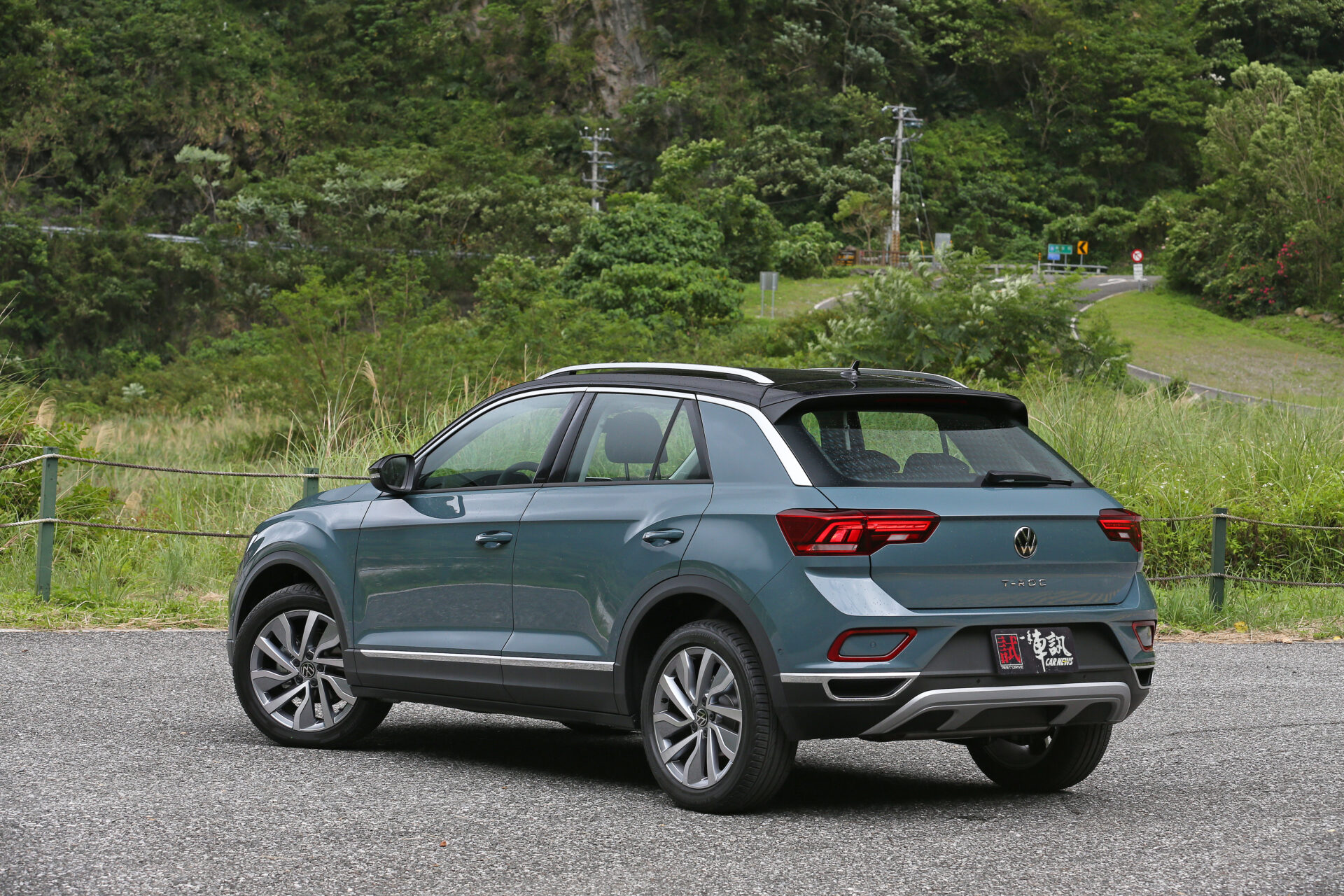 率性跑酷Volkswagen T-Roc 330 TSI R-Line Performance | 試駕體驗 | CARNEWS