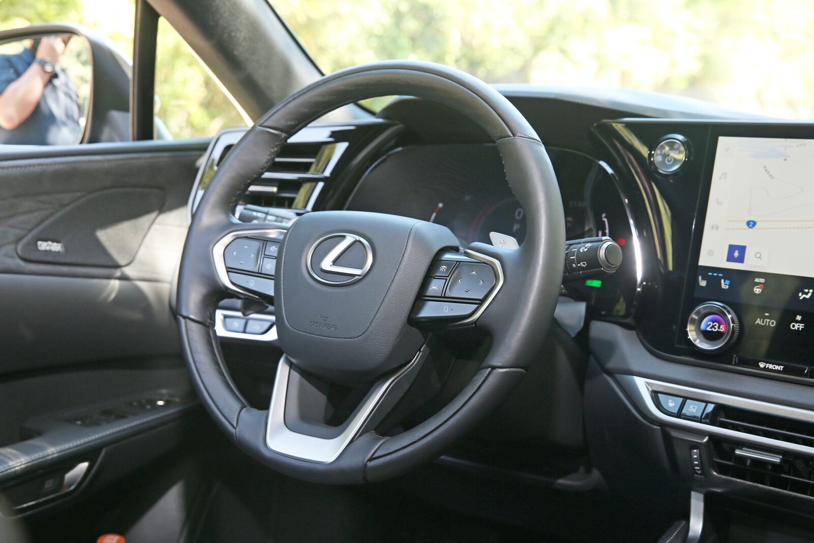 【試駕】霸主氣度全新5代目Lexus RX 350h | 試駕體驗 | CARNEWS