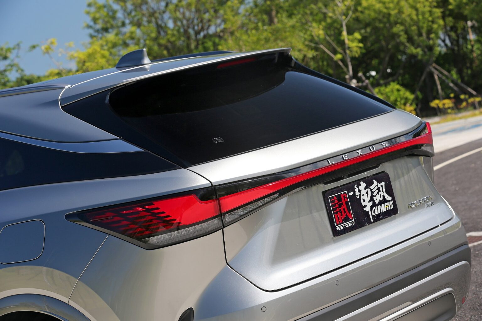 【試駕】霸主氣度全新5代目Lexus RX 350h | 試駕體驗 | CARNEWS