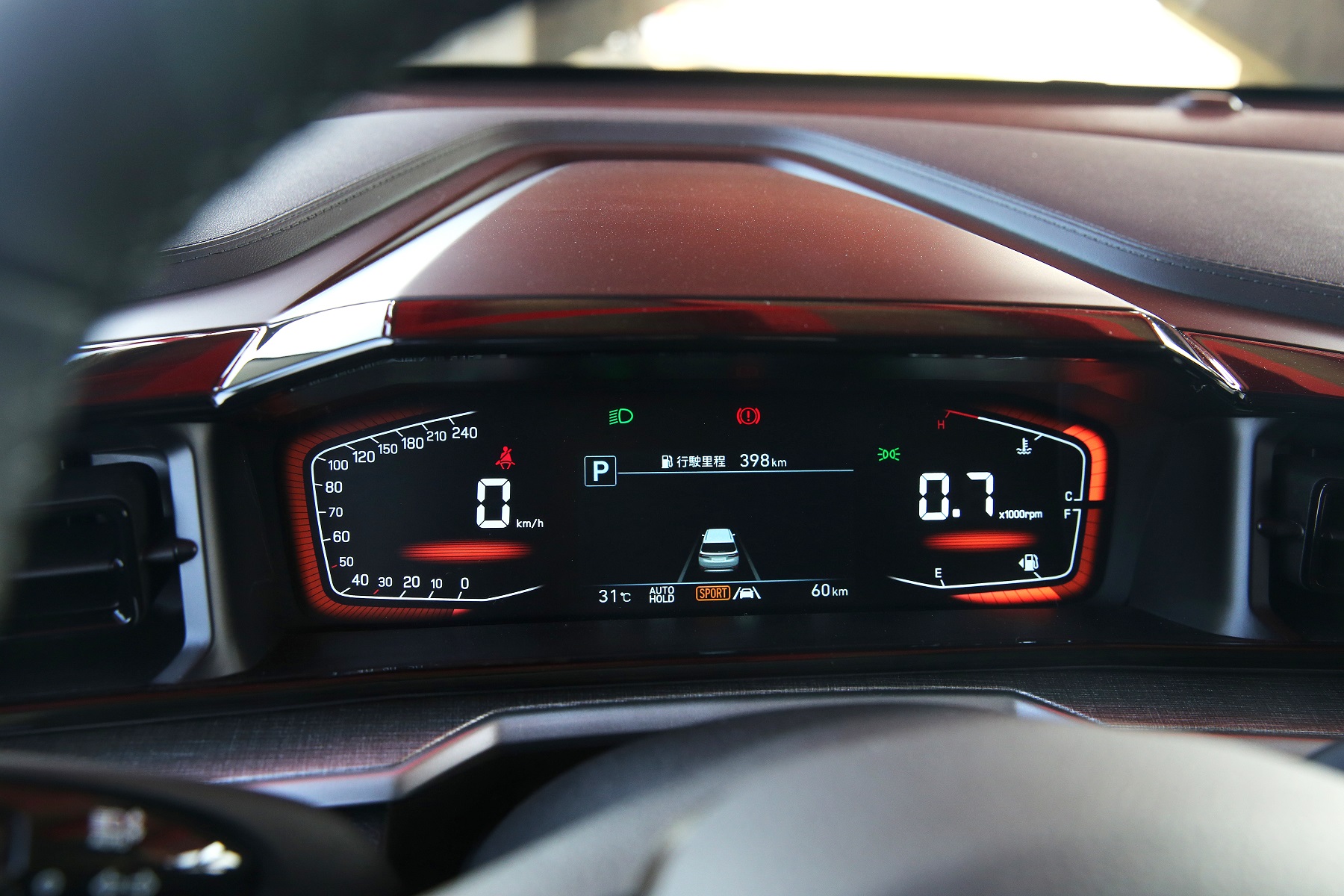 【試駕】重量級7座豪華LMPVHyundai Custin VIP | 試駕體驗 | CARNEWS