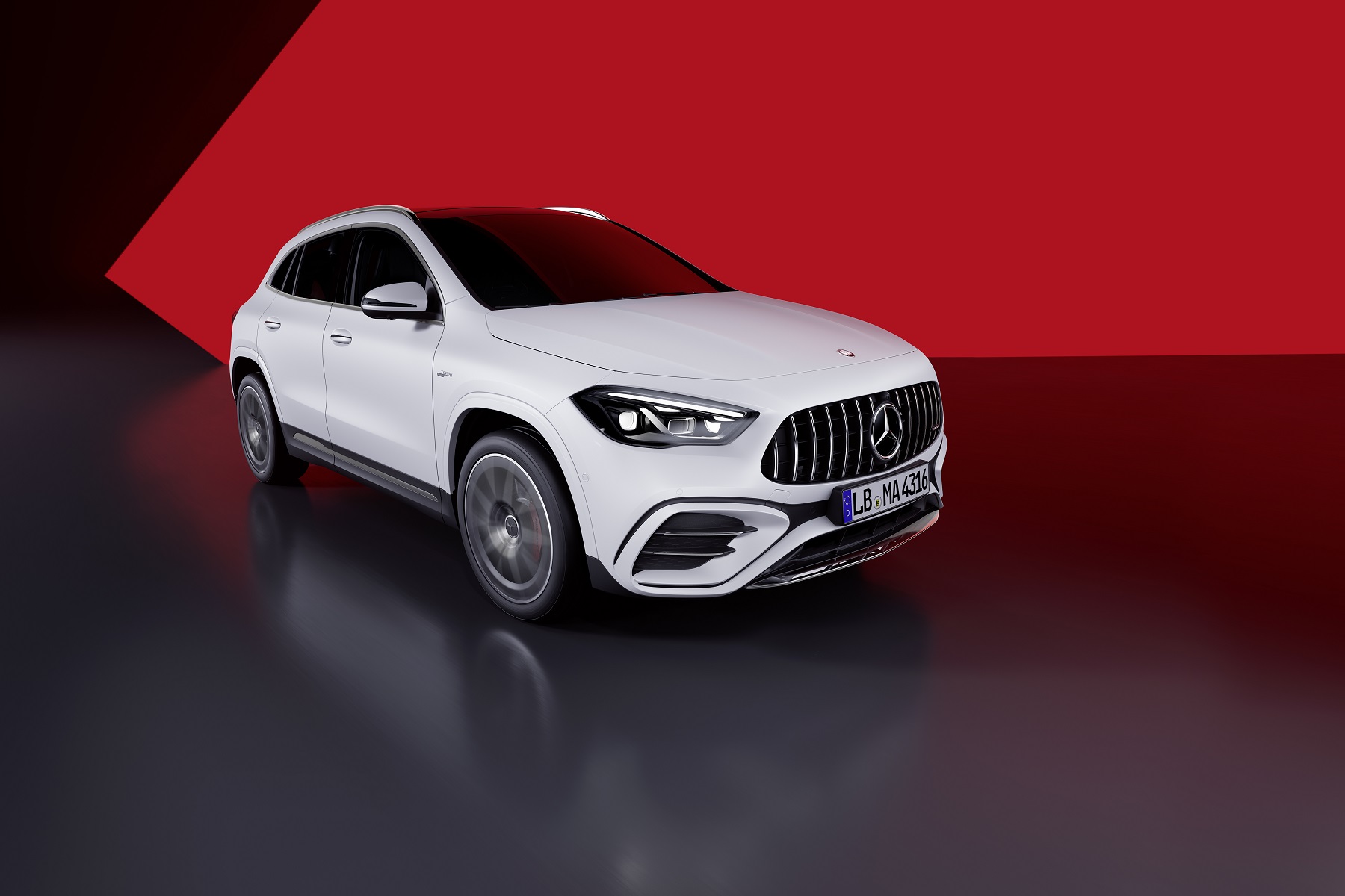 輕電出行Mercedes-Benz GLA、GLB | 新聞快訊 | CARNEWS