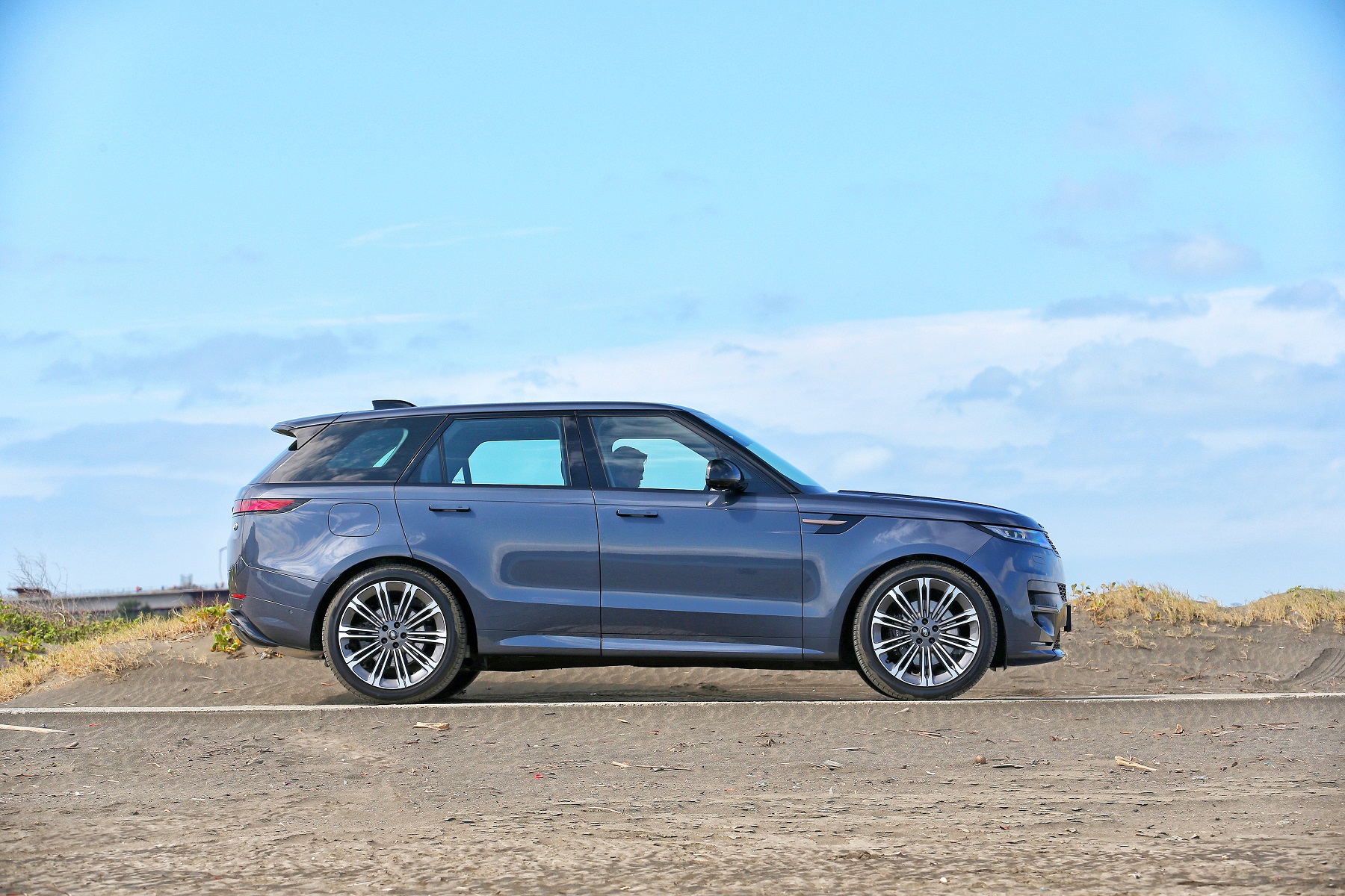 【試駕】豪華跑格至上Range Rover Sport D300 Dynamic SE | 試駕體驗 | CARNEWS