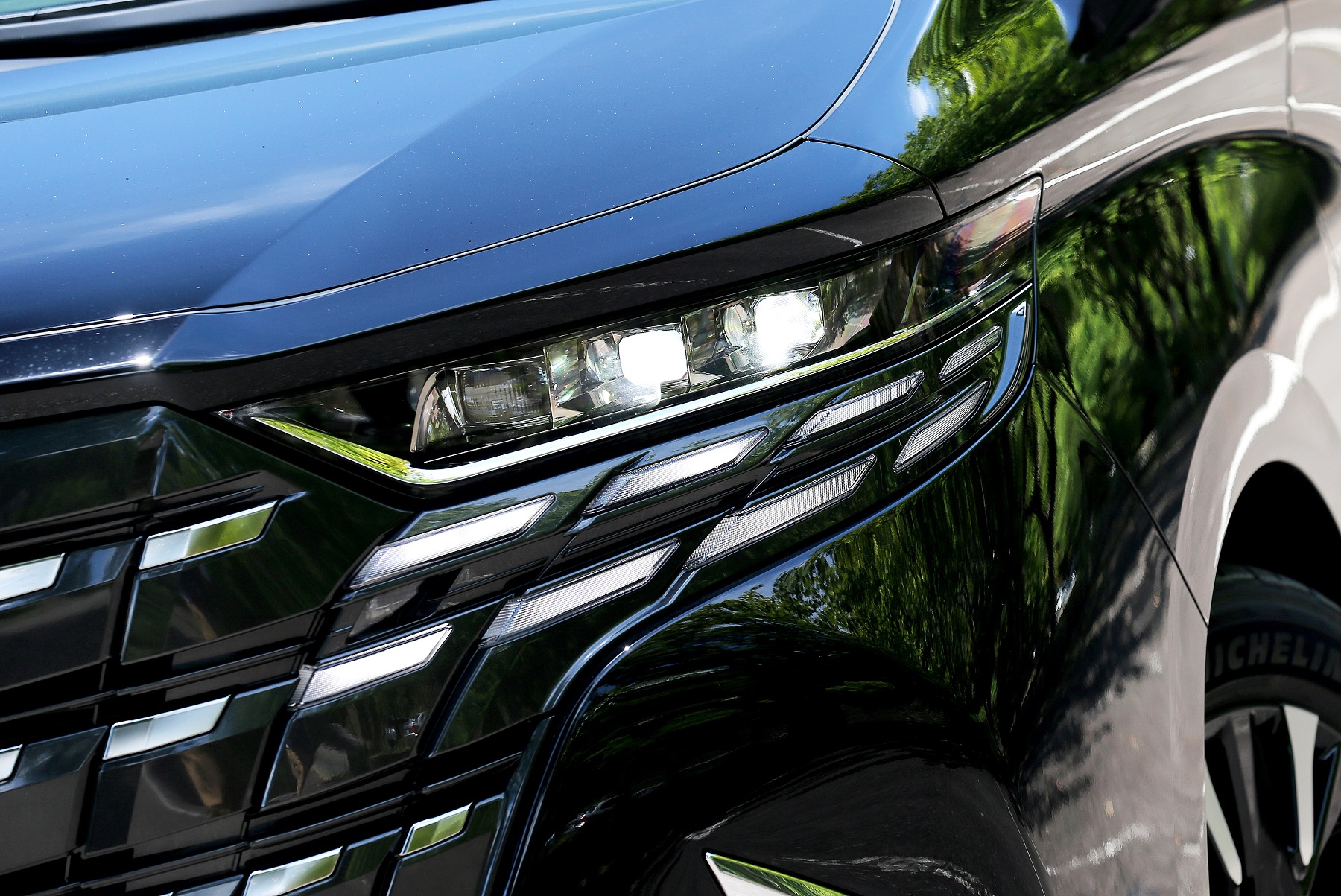 【一手試駕】商務霸主的進擊 全新四代目Toyota Alphard(上) | 試駕體驗 | CARNEWS