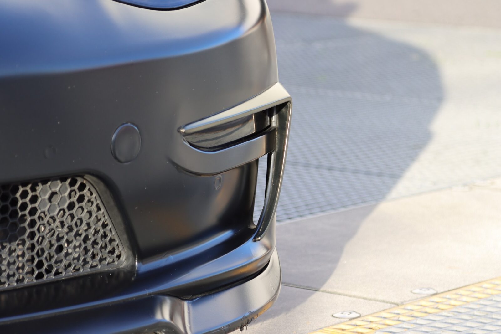 【改裝實戰】電動車改裝狂潮(上)氣壓黑武士Custuning Model 3 | 改裝實戰 | CARNEWS