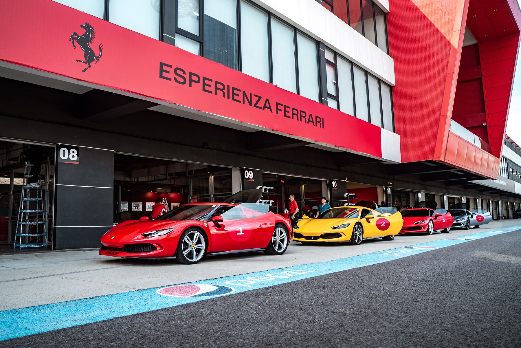 欲罷不能的極致魅力2024 Esperienza Ferrari on Track油電跑車性能體驗日 | 一手企劃 | CARNEWS