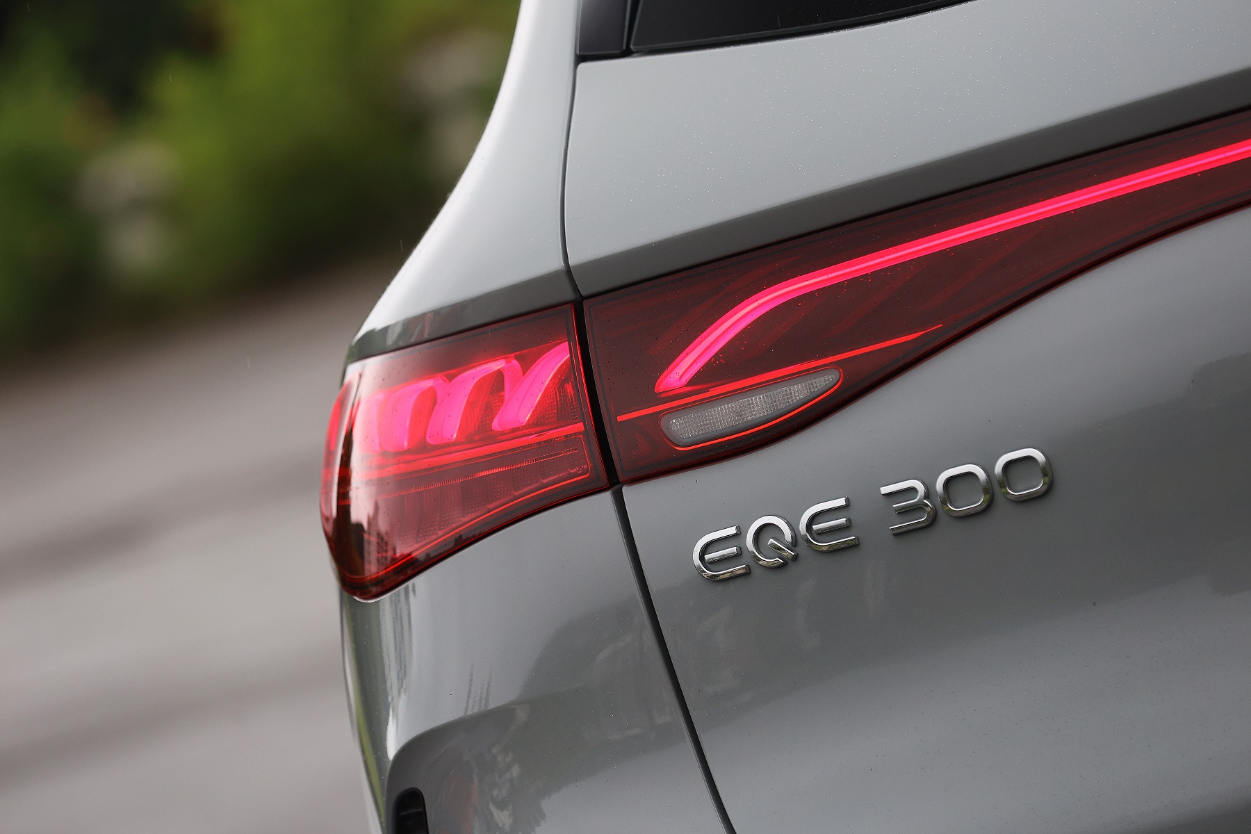 【一手試駕】積極布局Mercedes-Benz EQE 300 SUV | 試駕體驗 | CARNEWS