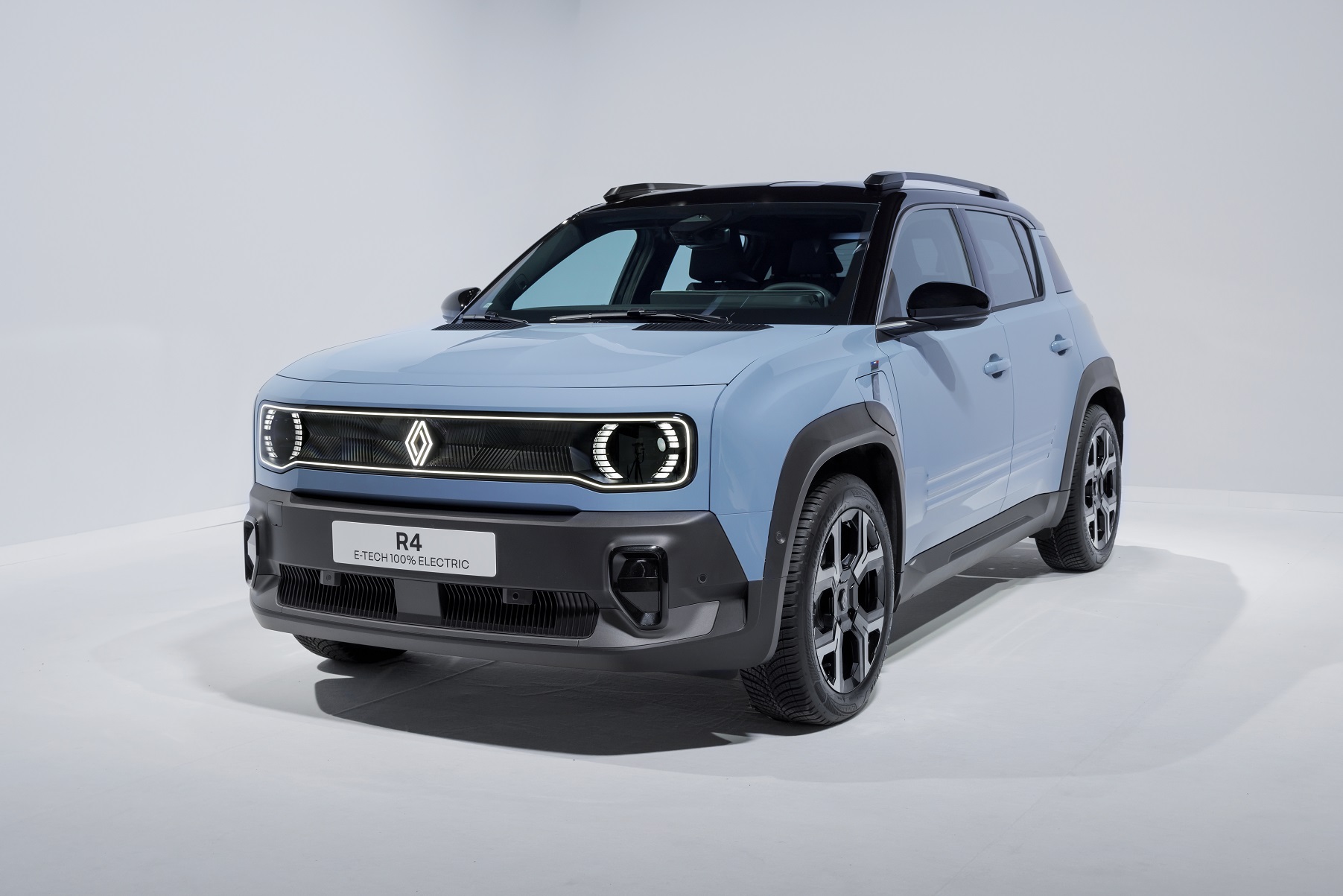 【2024巴黎車展】復古王道 Renault 4 E-tech | 一手企劃 | CARNEWS