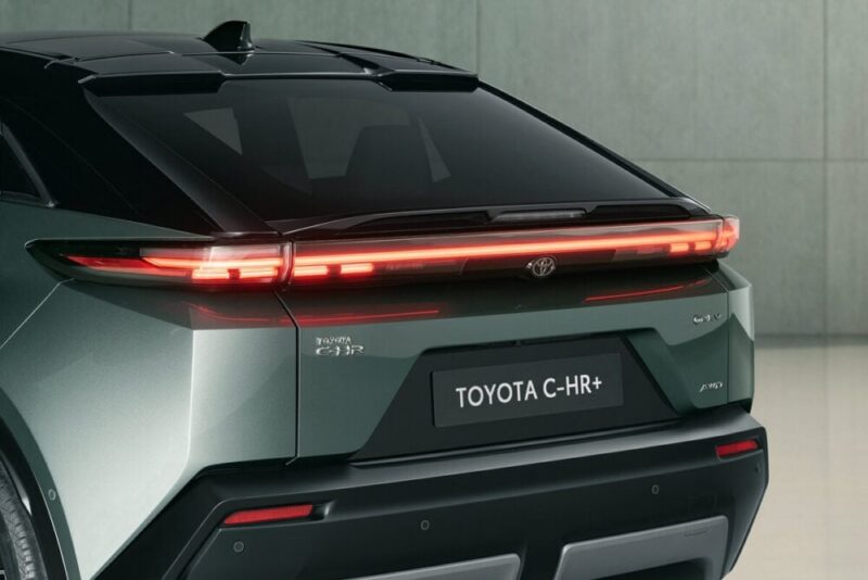 Toyota發表「新型C-HR+」與「新型bZ4X」！擴大電動車產品陣容，計劃於2025年後半年進軍歐洲市場 | 一手企劃 | CARNEWS