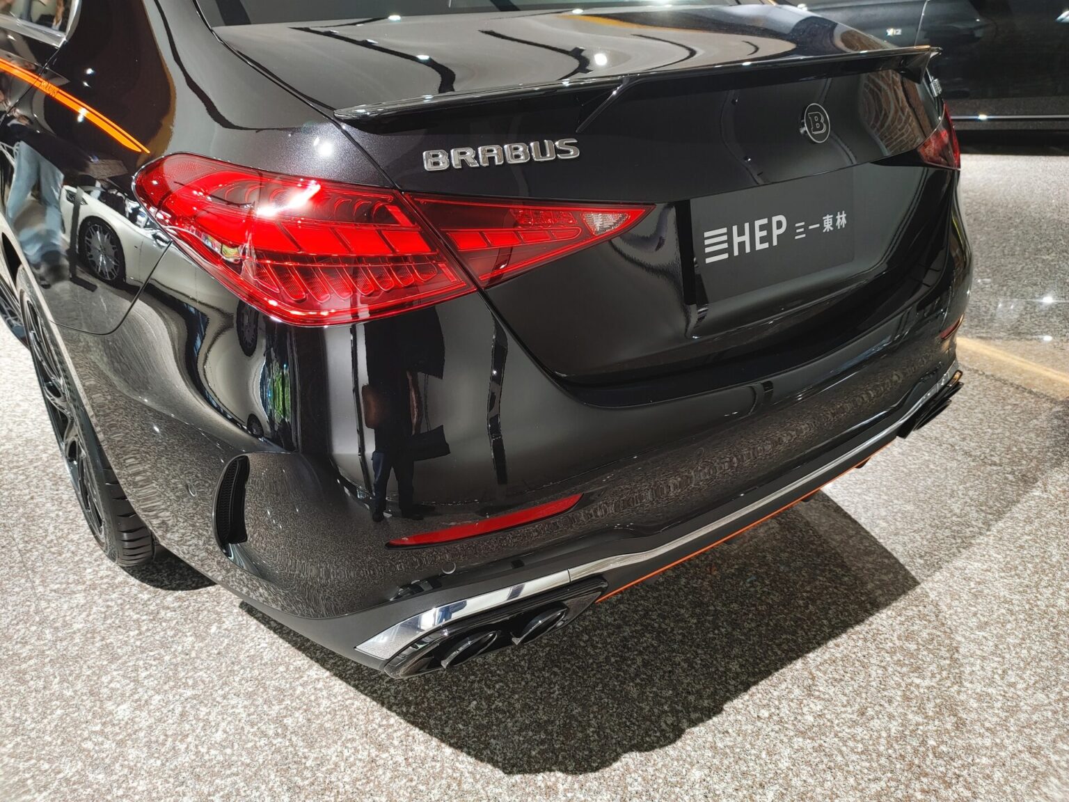 高端訂製新風潮 Brabus B30 | 車訊網 | 風生活 - 風傳媒