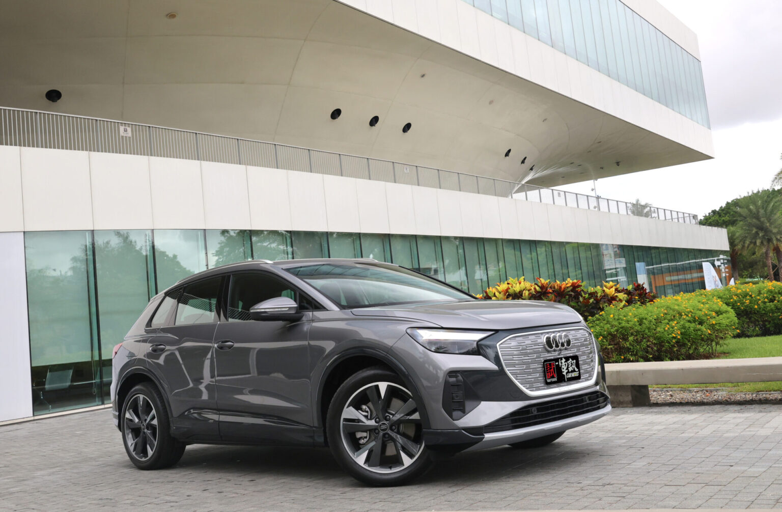 【集評】250萬級距入門豪華電動SUV戰力分析(上) Audi Q4 e-tron X BMW iX1 X Mercedes-Benz EQA X Volvo EX40 | 試駕體驗 ...