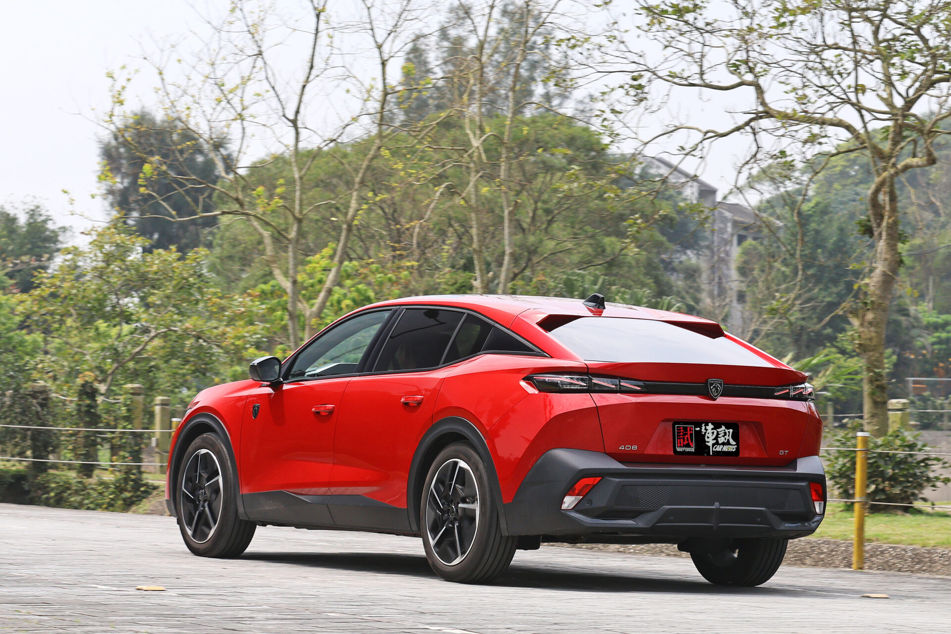 【一手試駕】躍升主力Peugeot 408 Hybrid GT Premium Cielo | 試駕體驗 | CARNEWS